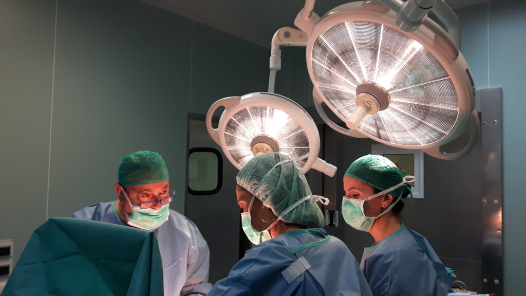 MOMMY MAKEOVER: CIRUGÍA DESPUÉS DEL EMBARAZO - Clínica Clever